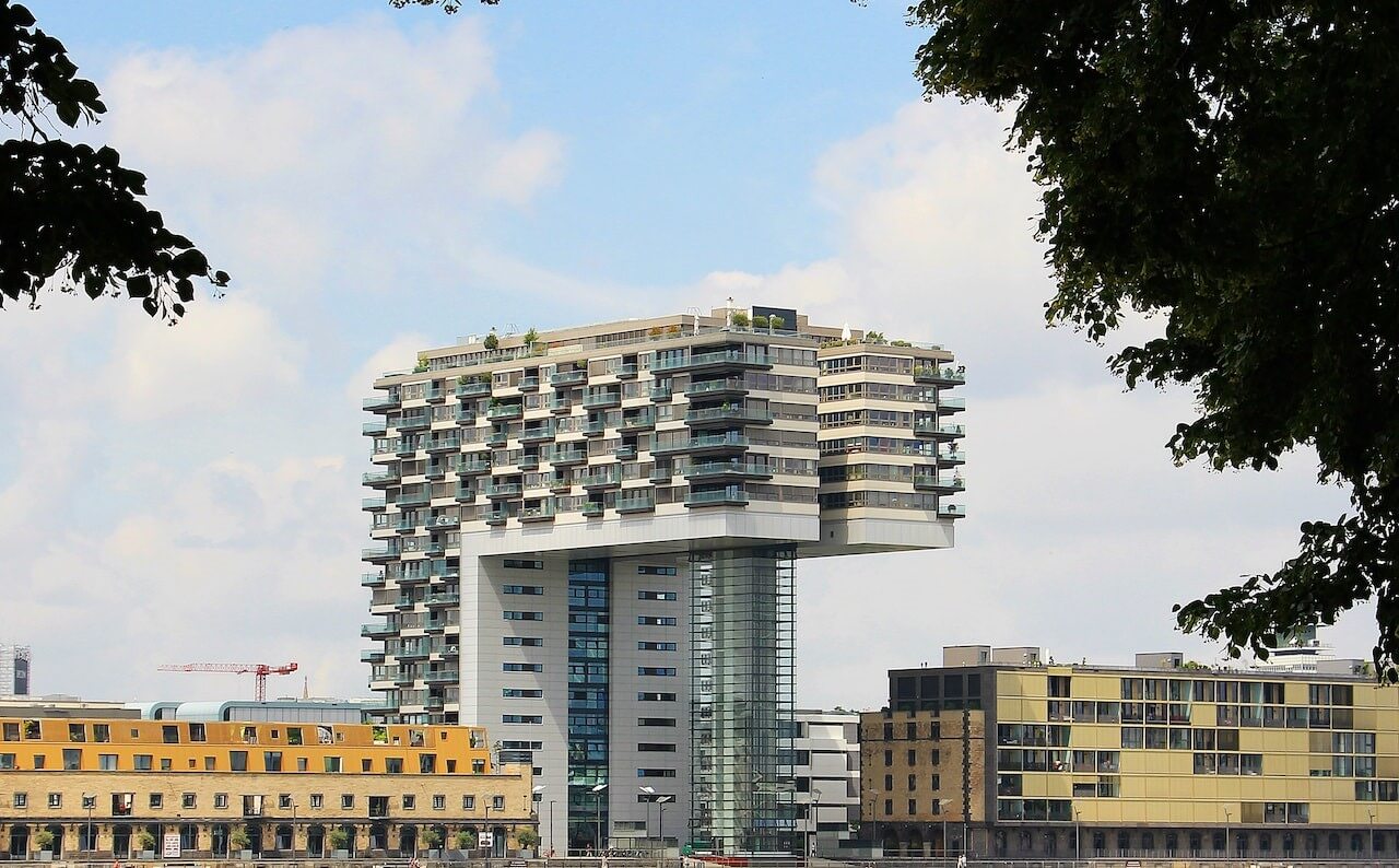 10 Types of Buildings Classification in Detail - CivilNotePpt
